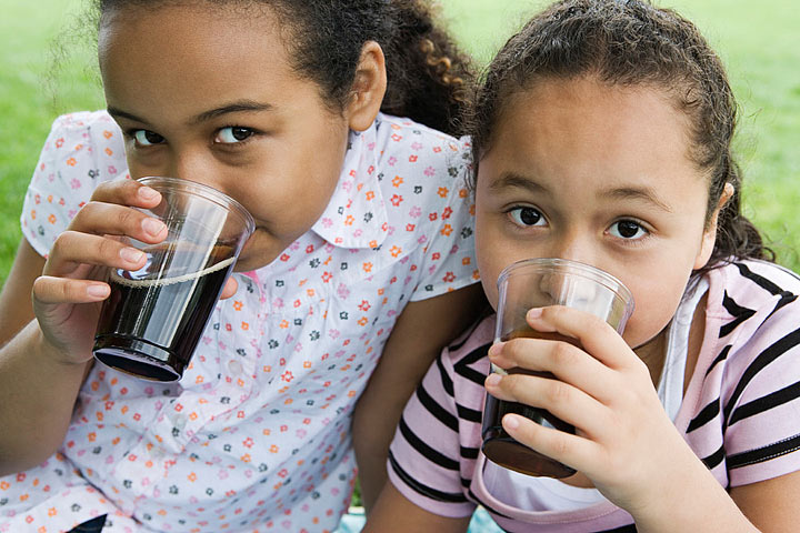What Your Kids Drink - 7 Drinks to Avoid - Quiet Corner What Your Kids Drink - 7 Drinks to Avoid - Quiet Corner