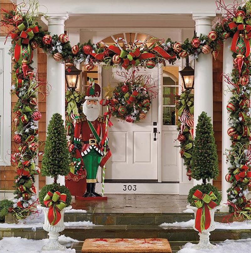 Christmas Front Door Decorations - Quiet Corner Christmas Front Door Decorations - Quiet Corner